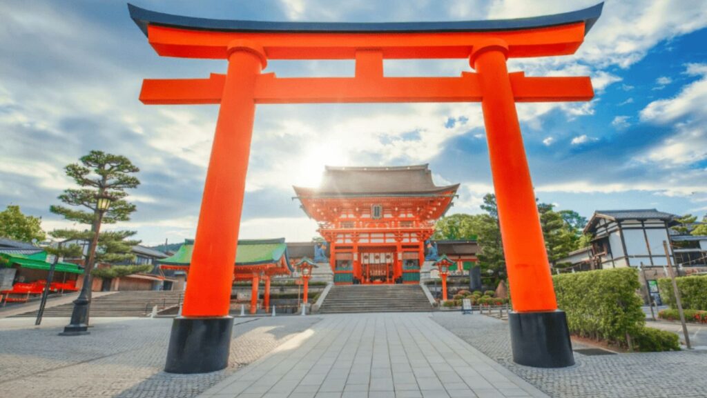 Sacred World of Shinto Shrines in Japan | AncientPedia