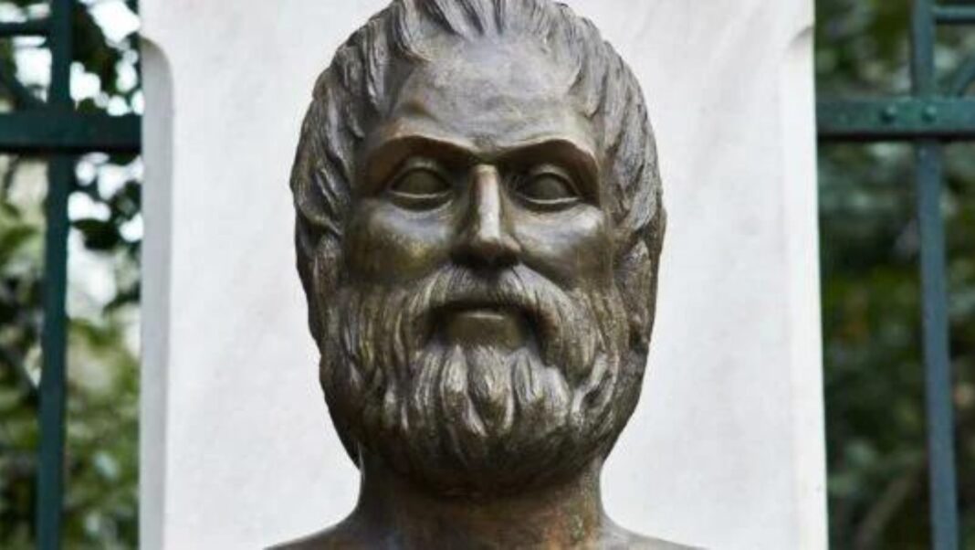 Euripides Biography: Insights to Tragic Poet | AncientPedia