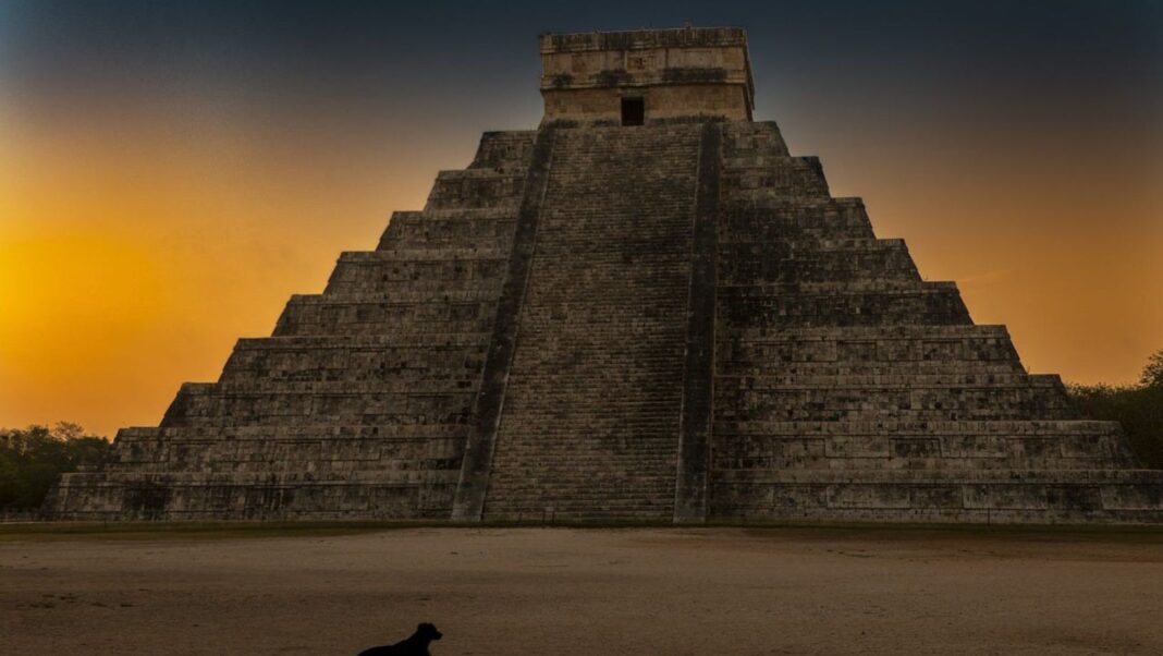 Ancient Maya Integrated Mathematical Principles