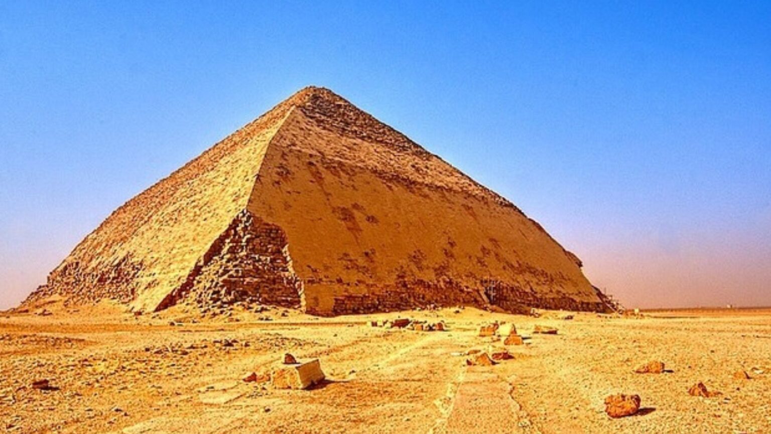 The Dahshur Red Pyramid: A Timeless Architectural Wonder