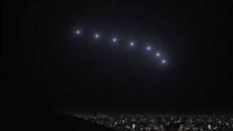 The Phoenix Lights: UFO Sightings Over Arizona